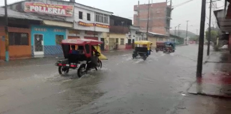 Intensas lluvias inundaron varias calles de Iquitos - Diario de ...