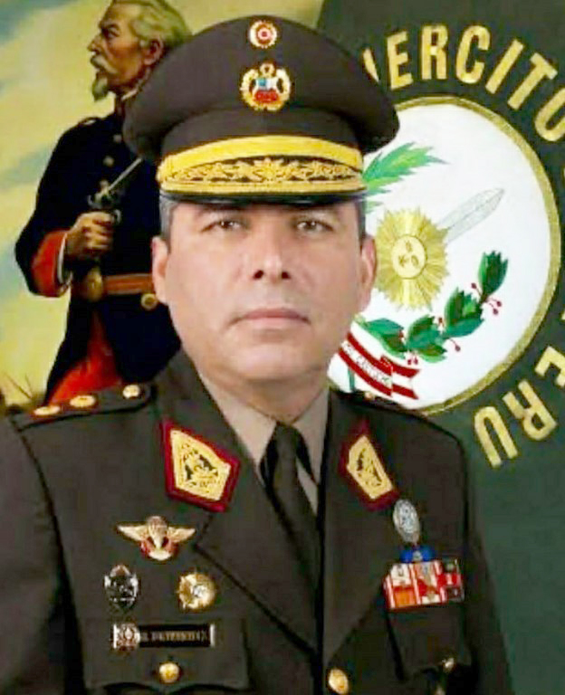 General de División Domingo Bustamante Zúñiga asume la Comandancia General de la V División de ...