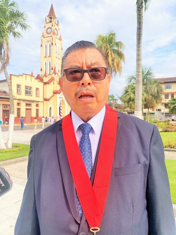 “La democracia está demolida desde el interior de los poderes del ...