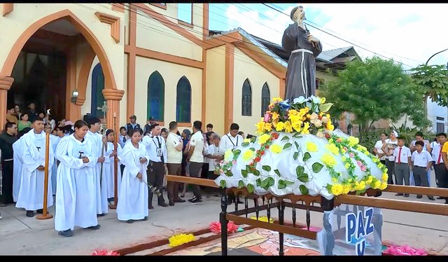 Contamana celebró festividad en honor a su patrono San Francisco de ...